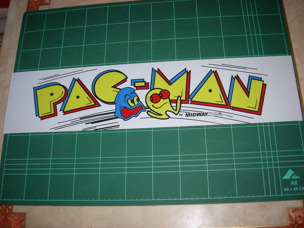 Artes impresos "Pacman Custom" para la recreativa de Enric