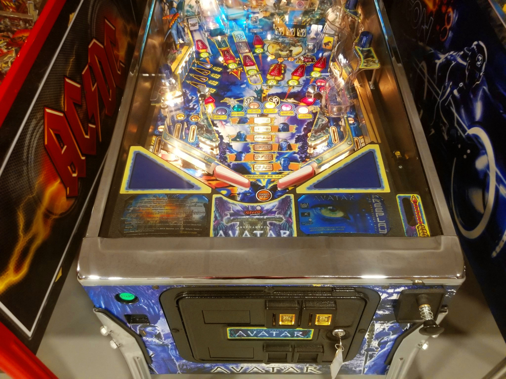 "Avatar Custom Pinball Cards" (STERN). Designed by Zona Arcade and Mikonos