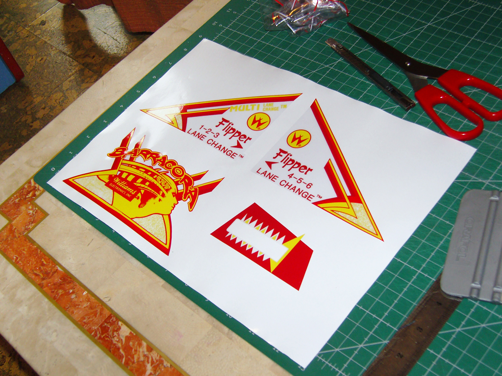 "Barracora Pinball Aprons" (WILLIAMS) printed on transparent vinyl ...