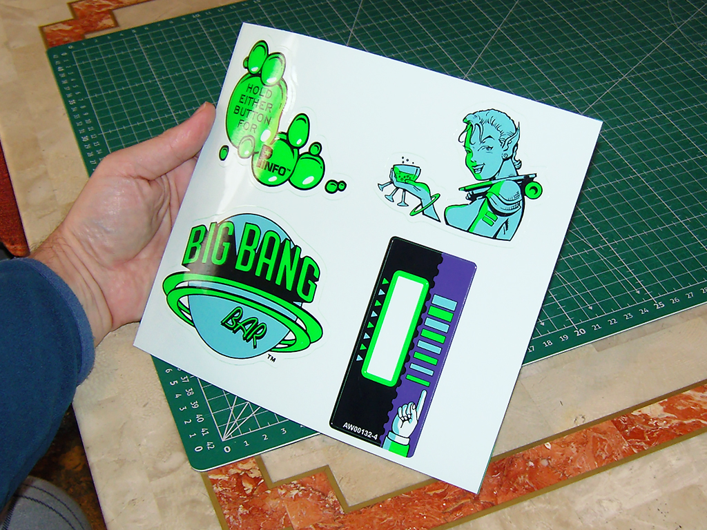 "BIG BANG BAR PINBALL APRONS" (CAPCOM) artwork files restored in Zona ...