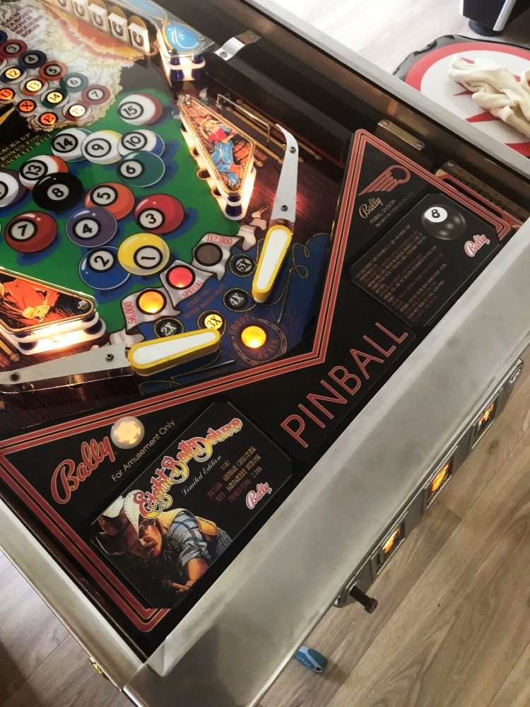 "EIGHT BALL DELUXE PINBALL APRONS" (BALLY) restored by Zona Arcade ...
