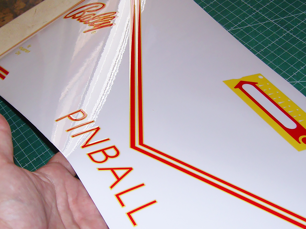 "Hotdoggin' Pinball Aprons" (BALLY) printed on "portable silkscreen ...