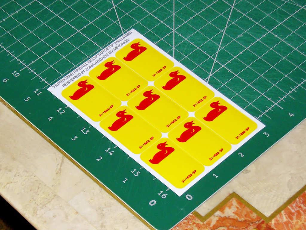 "HURRICANE PINBALL DROP TARGETS 31-1652-SP" (WILLIAMS) artwork files ...