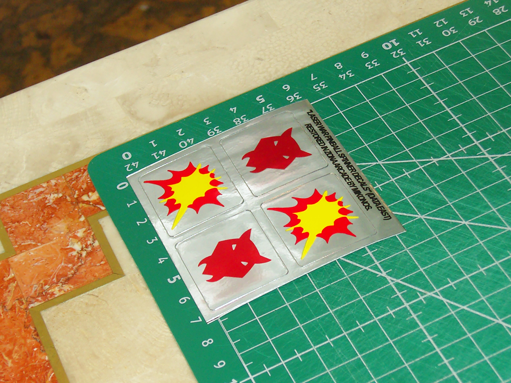 "LASER WAR PINBALL SPINNER CHROME STICKERS" (DATA EAST) artwork files ...
