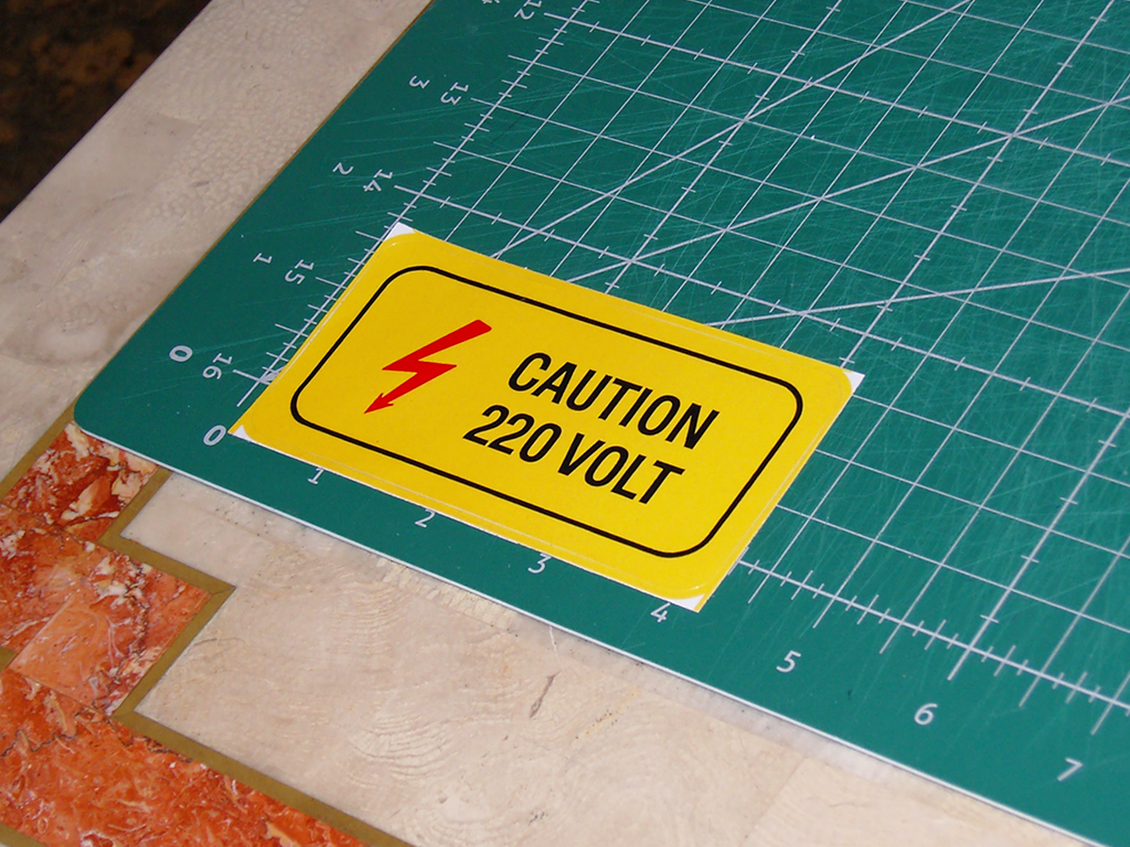 "NAMCO ELECTRICAL WARNING - CAUTION 220 VOLT" (NAMCO) for arcade ...