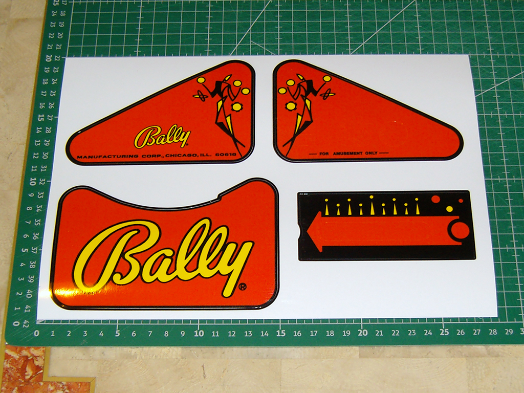 "STAR TREK PINBALL APRONS" (BALLY) scanned artwork files in restoration ...
