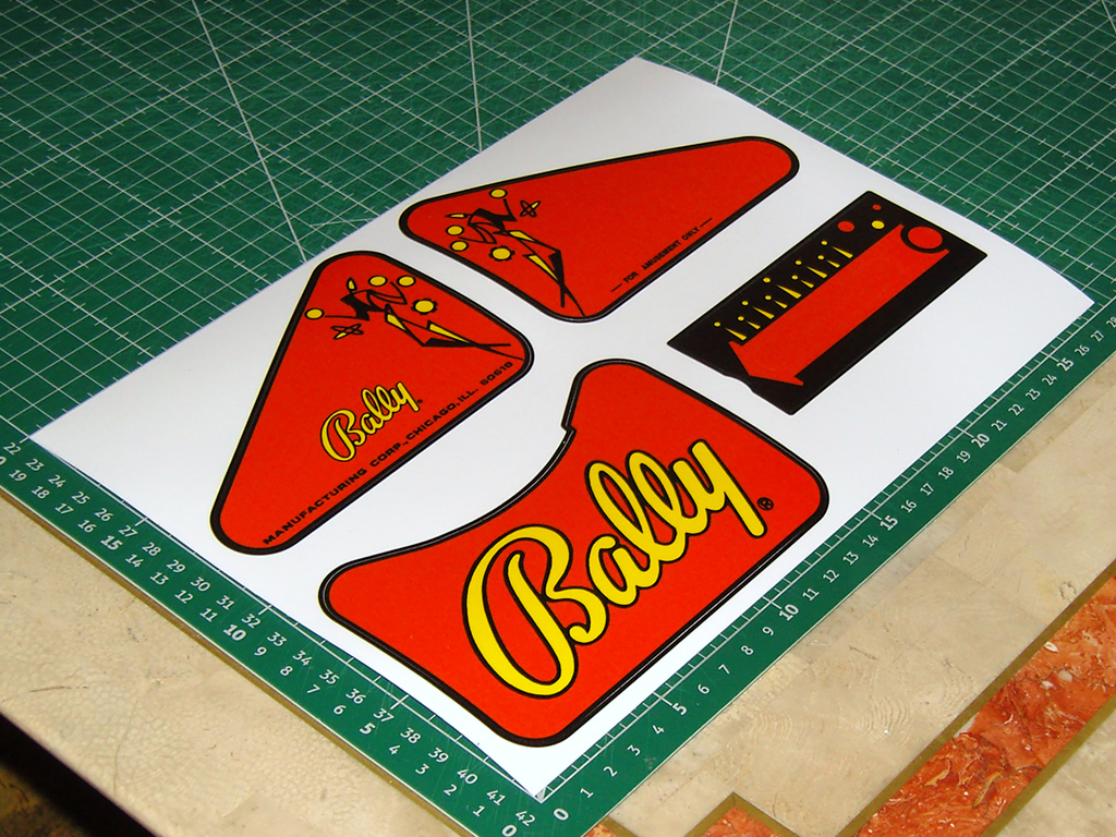 "STAR TREK PINBALL APRONS" (BALLY) scanned artwork files in restoration ...
