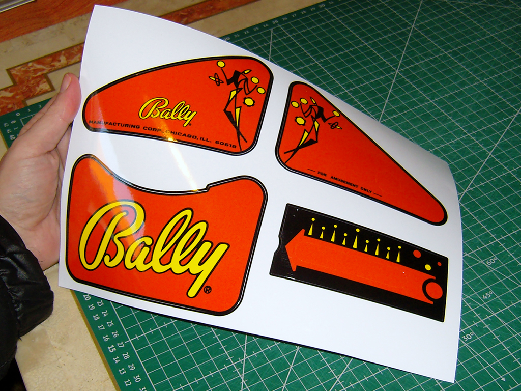 "STAR TREK PINBALL APRONS" (BALLY) scanned artwork files in restoration ...