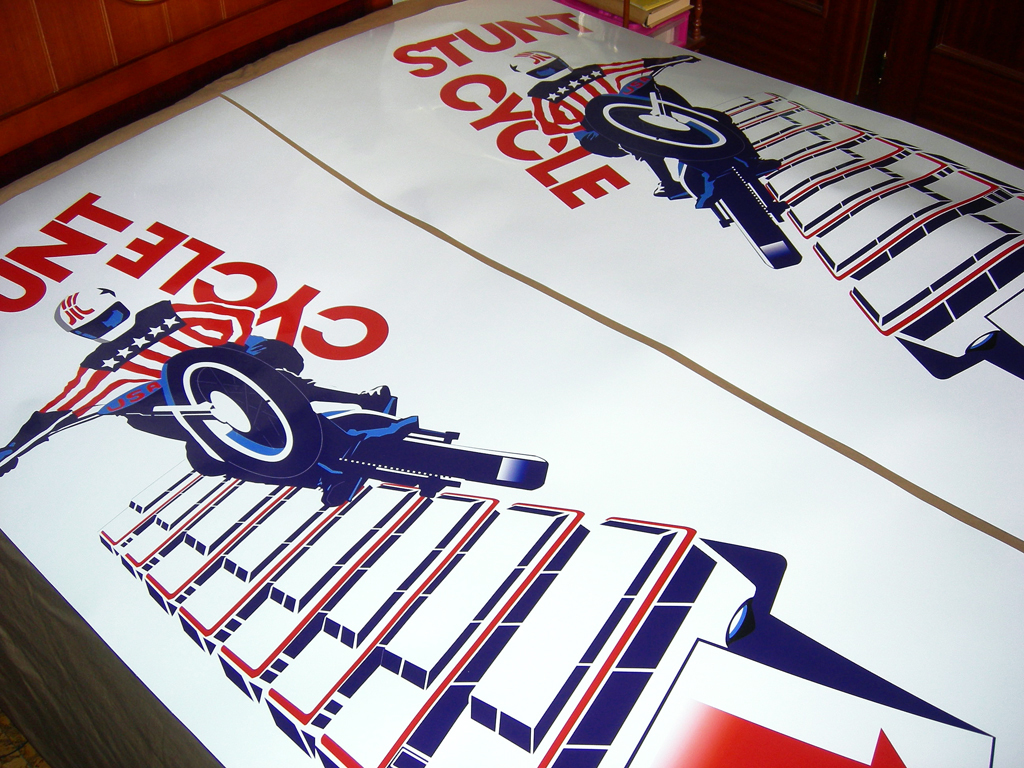 "STUNT CYCLE SIDE ARTS" (ATARI) Re-edited by Zona Arcade & Mikonos for ...